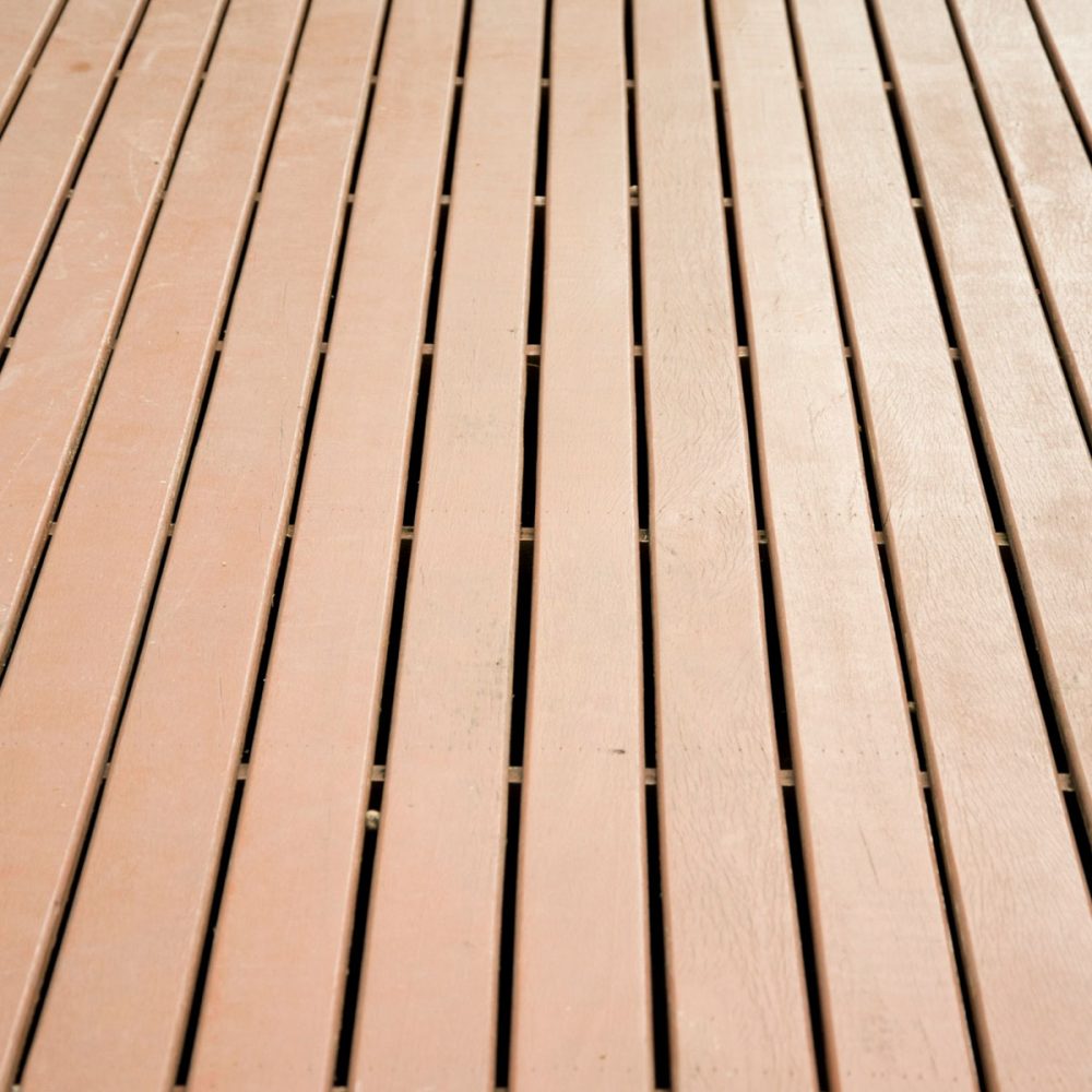 Deck Eucaliptus Colorado - Don Américo